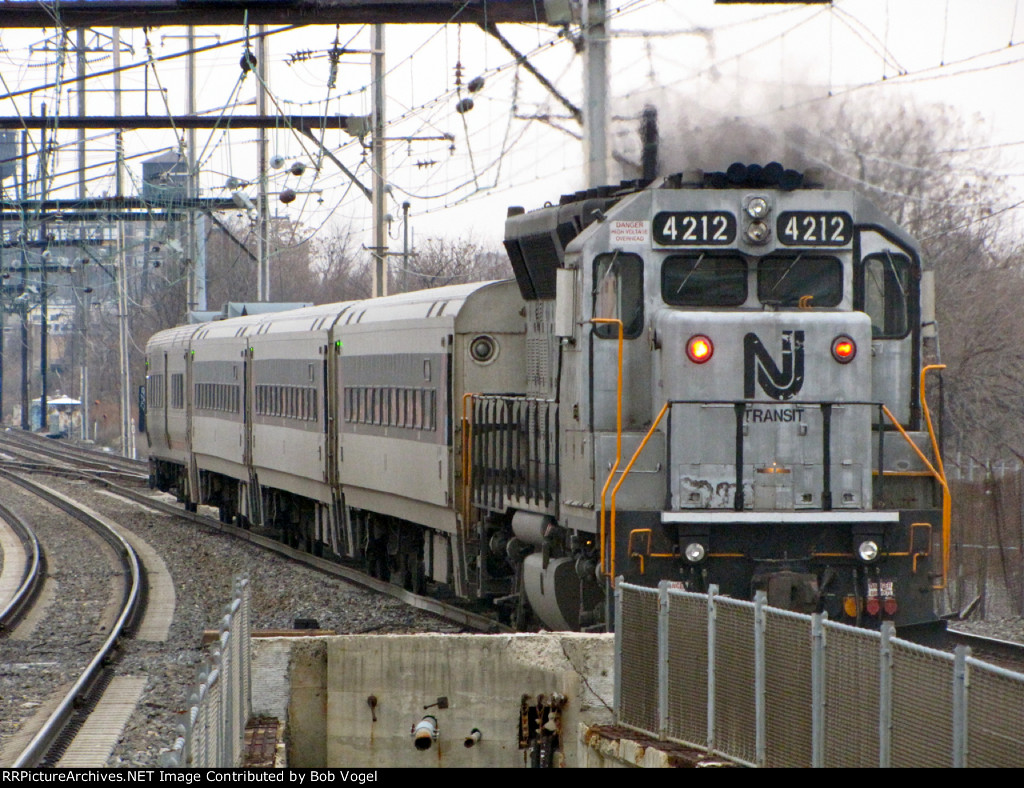 NJT 4212